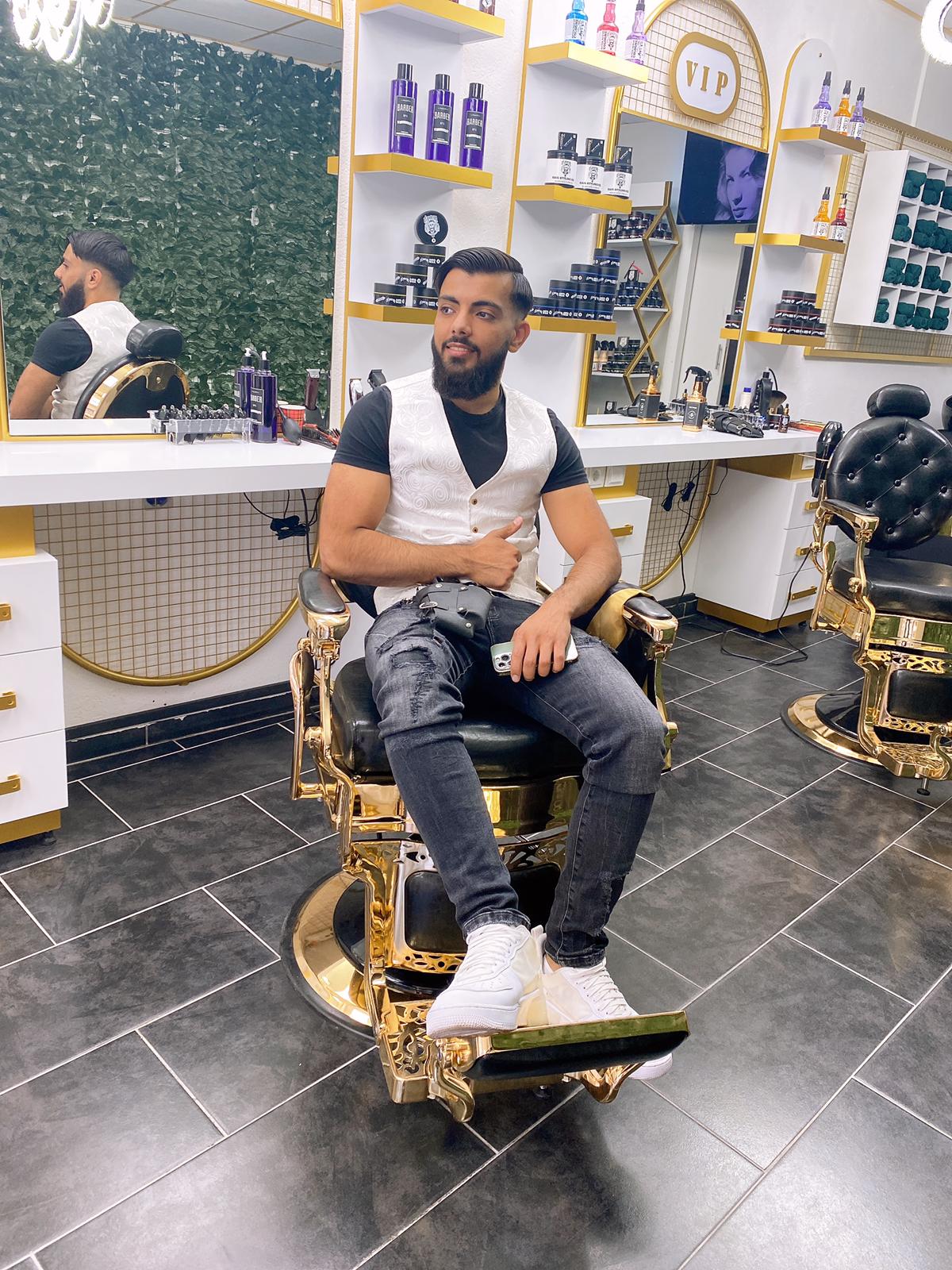 Gaal Golden Barber – The Golden Barber